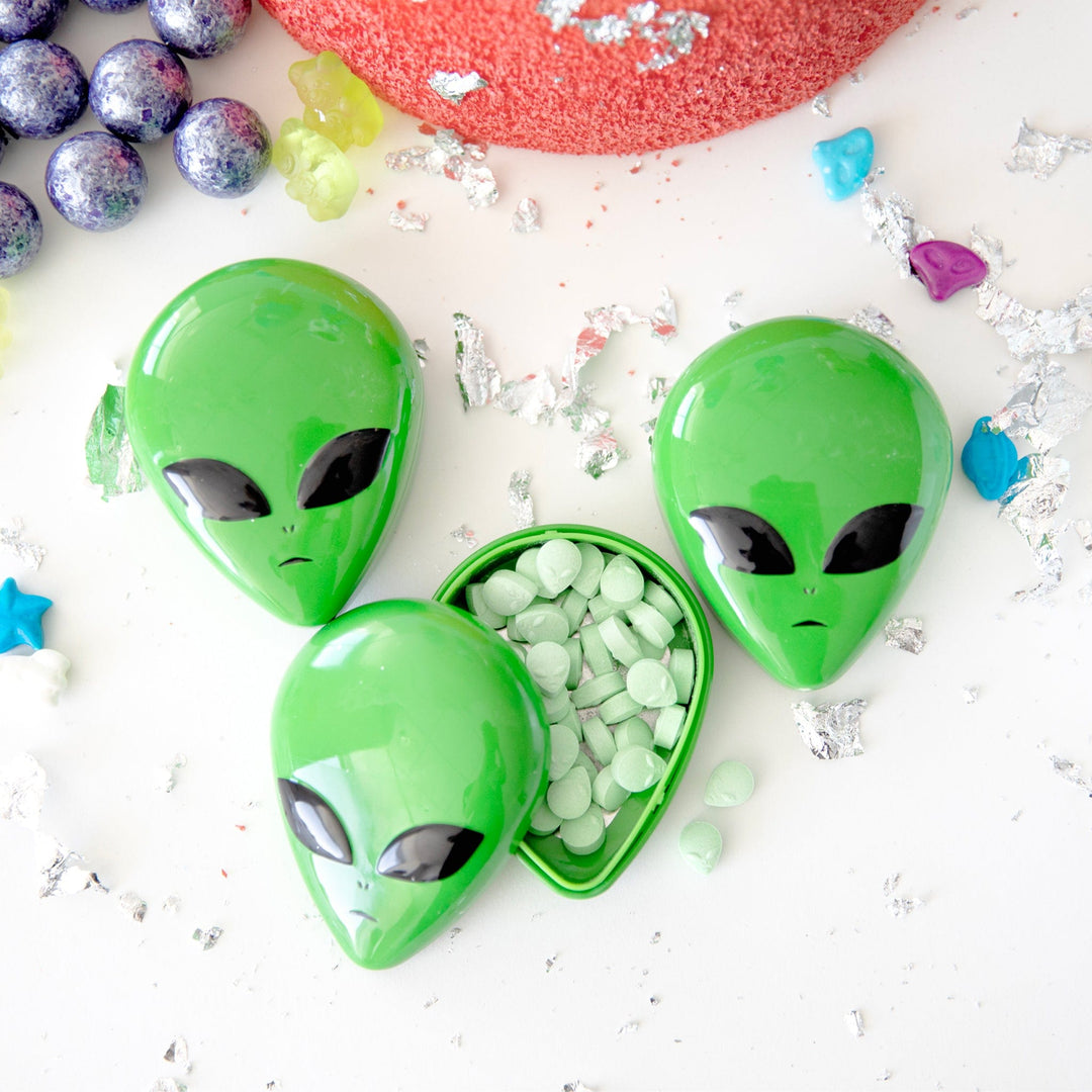 Alien Head Sours Tin | Lolli & Pops – Lolli and Pops